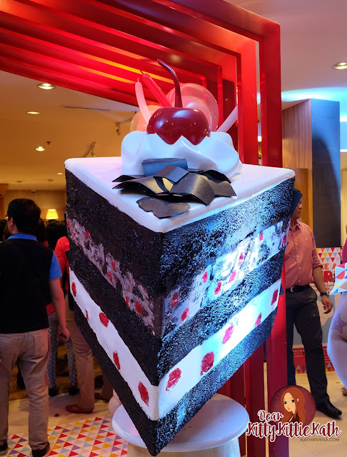 Red Ribbon Flagship Store at SM Megamall | Dear Kitty Kittie Kath- Top ...