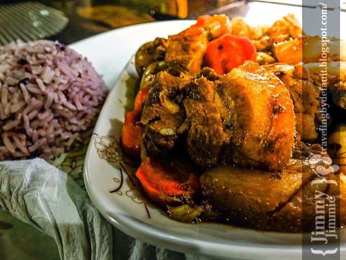 Sagada: Flavorsome pinikpikan at Pinikpikan Haus Restaurant ...