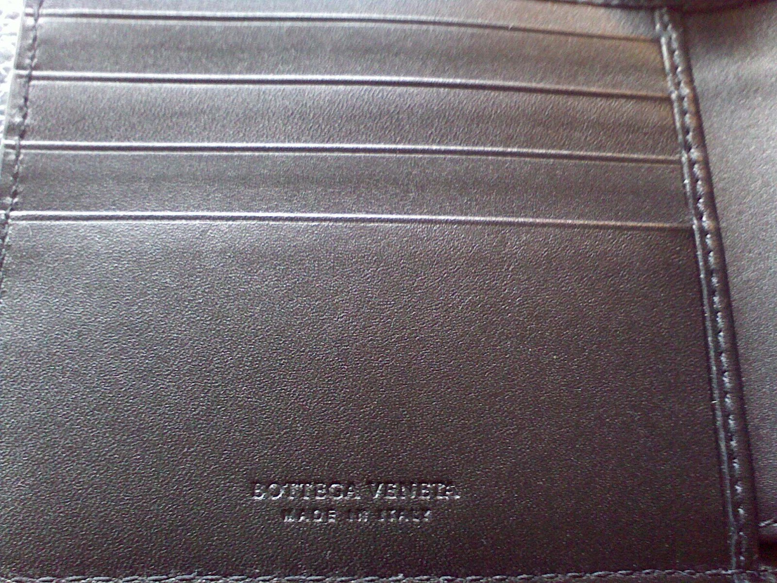 theQB Page: BOTTEGA VENETA MENS INTRECCIATO WALLET REVIEW