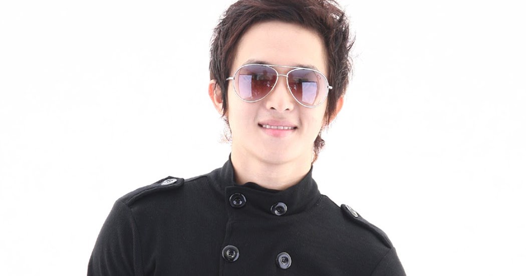 Myanmar Model Boy Kaung Pyae's Black Fashion