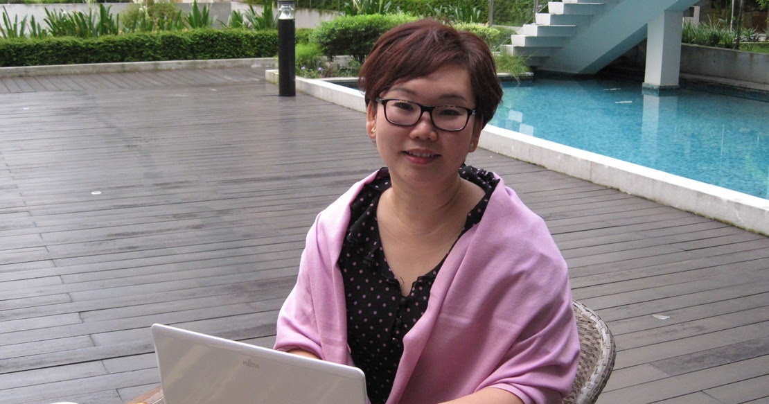 Fujitsu's Lifebook LH772 and portable speakers giveaway! | Award ...