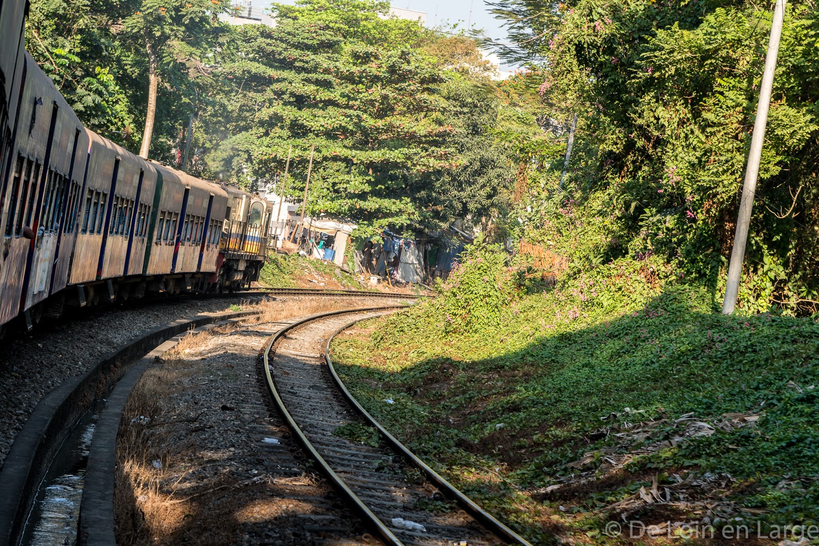 Birmanie - jour 23 : Yangon - Circular train et derniers reflets