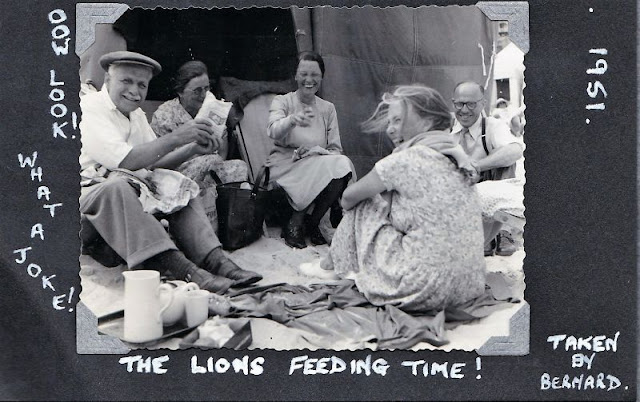 You Make Me Laugh! Here Is a Cool Snap Collection of People Laughing in ...