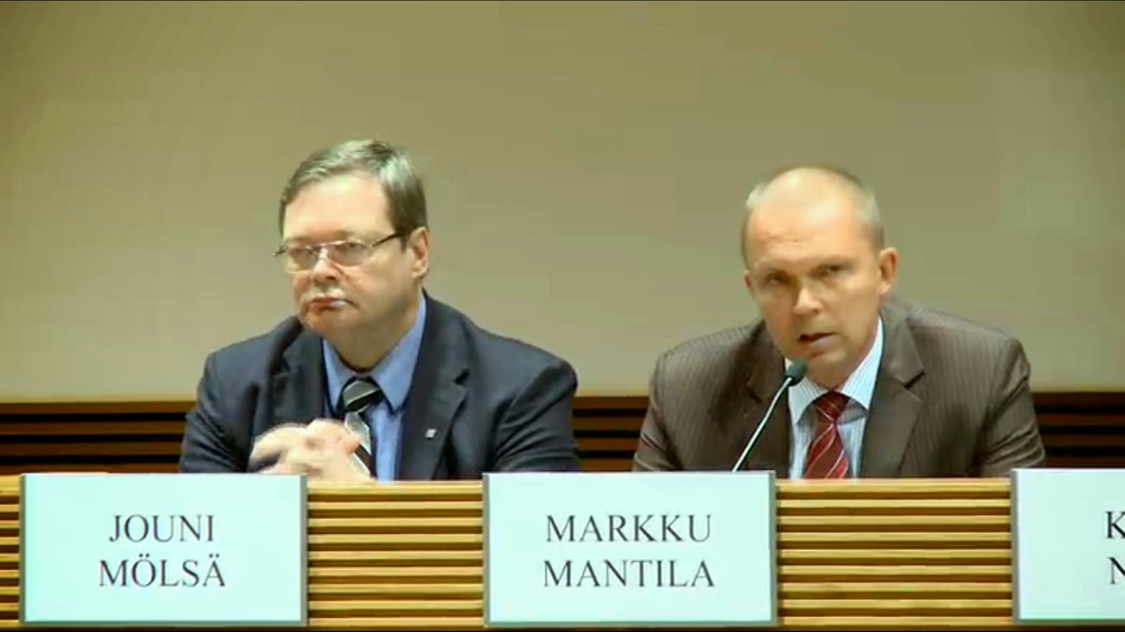 Juha Molari Юха Молaри: huhtikuuta 2015