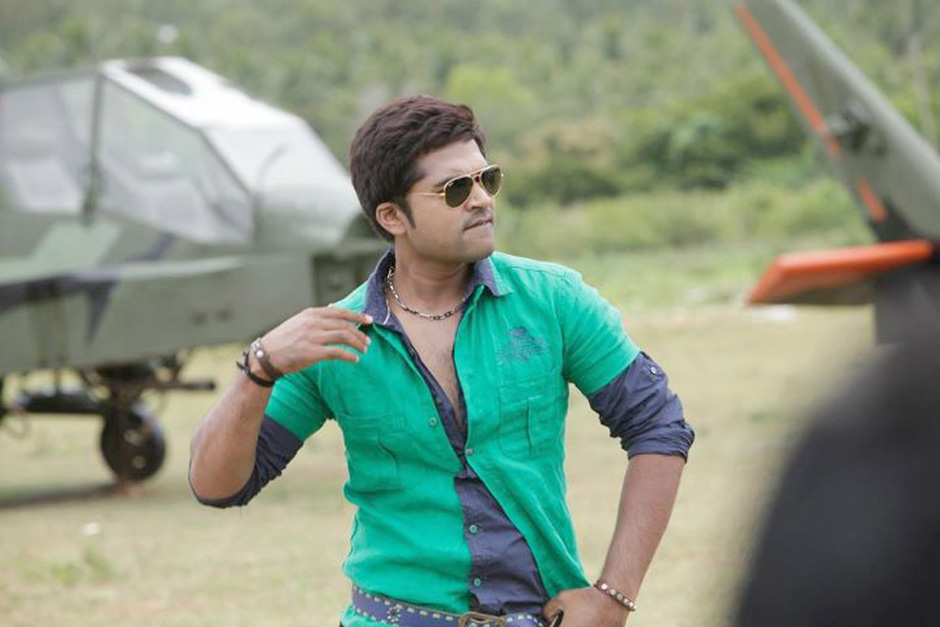 Latest Tamil Movies Stills: Osthe Stills, Simbu in Osthi Stills, Chimbu ...