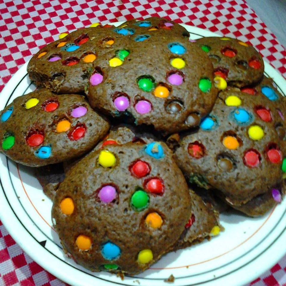 Dá pra Fazer na Sua Cozinha: Cookies de Chocolate Coloridos