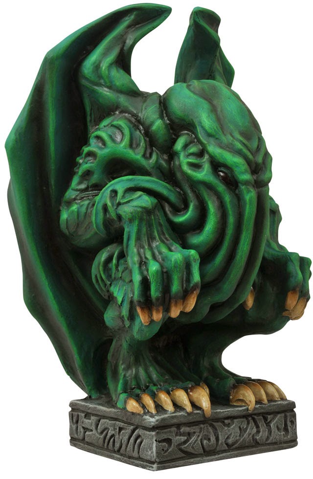 Propnomicon: Cthulhu Fhtagn! Diamond Select Edition.