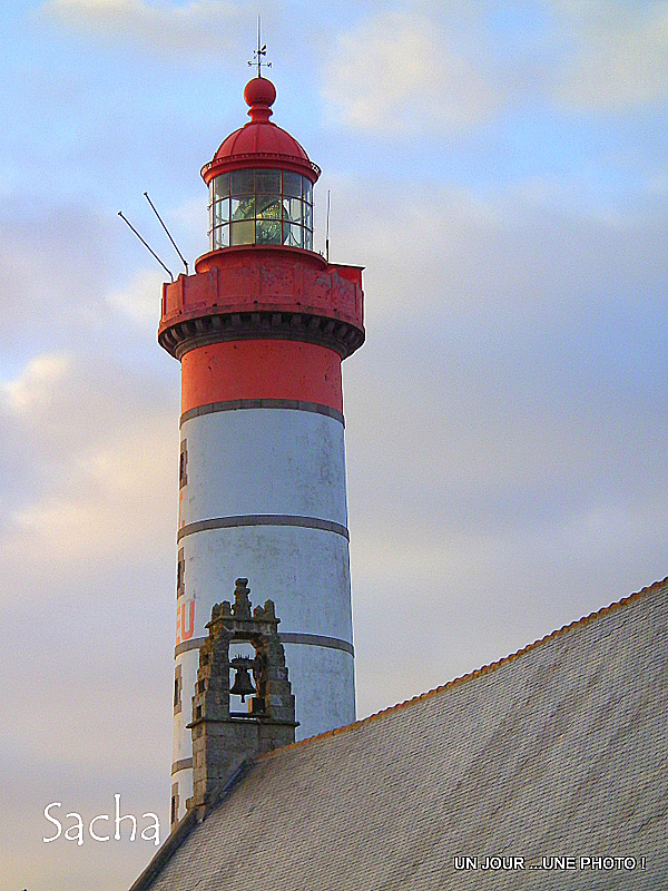 Un jour....Une photo !: Lighthouse ... bell tower.