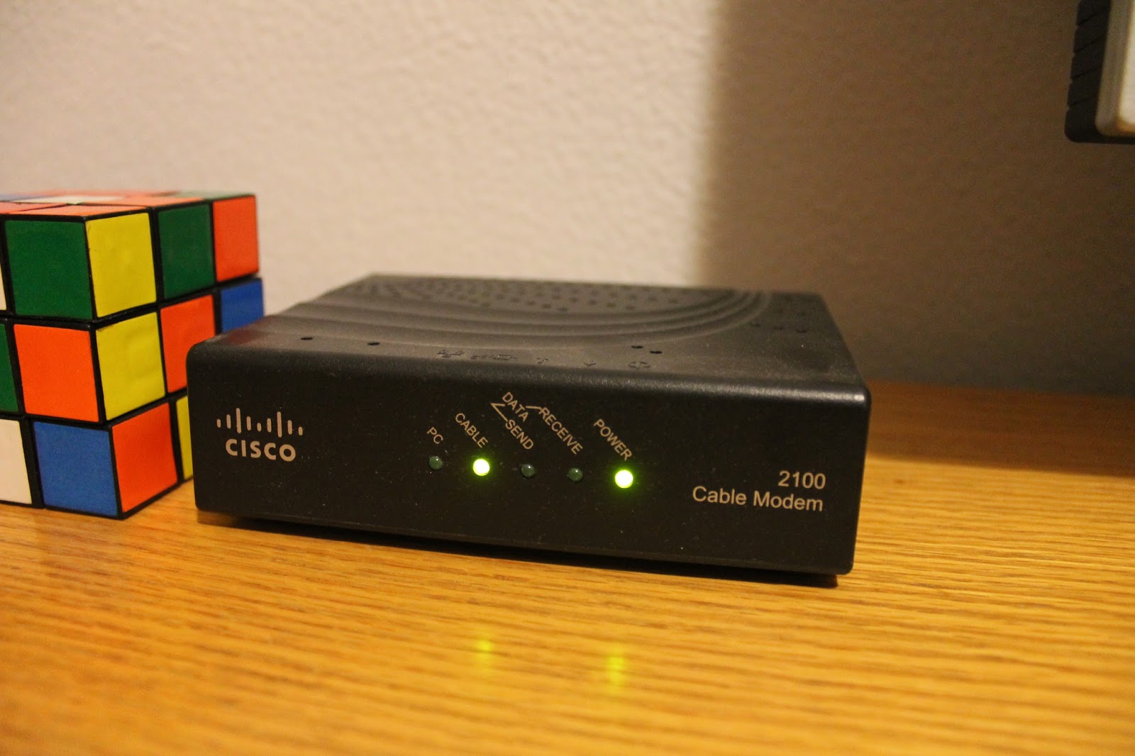 Tecnología, Scene, Gadgets,etc...: [Unboxing] Router ONO Hitron Technology