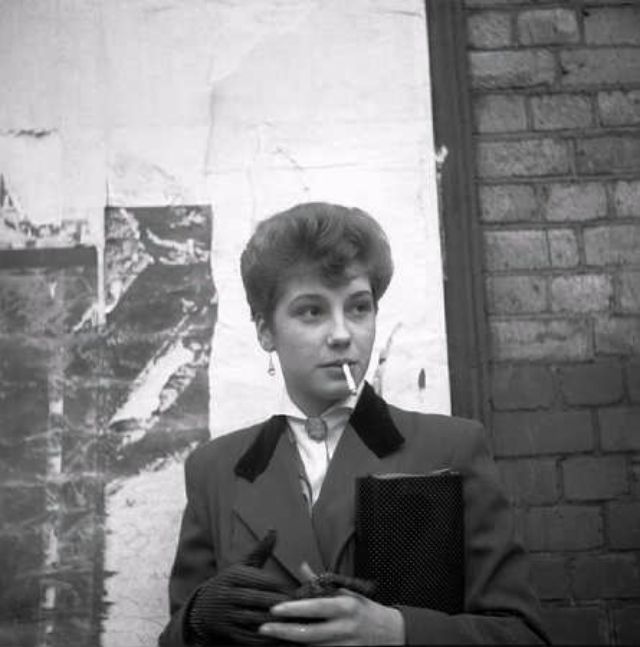 17 Interesting Pictures of Teddy Girls in London From the 1950s ...
