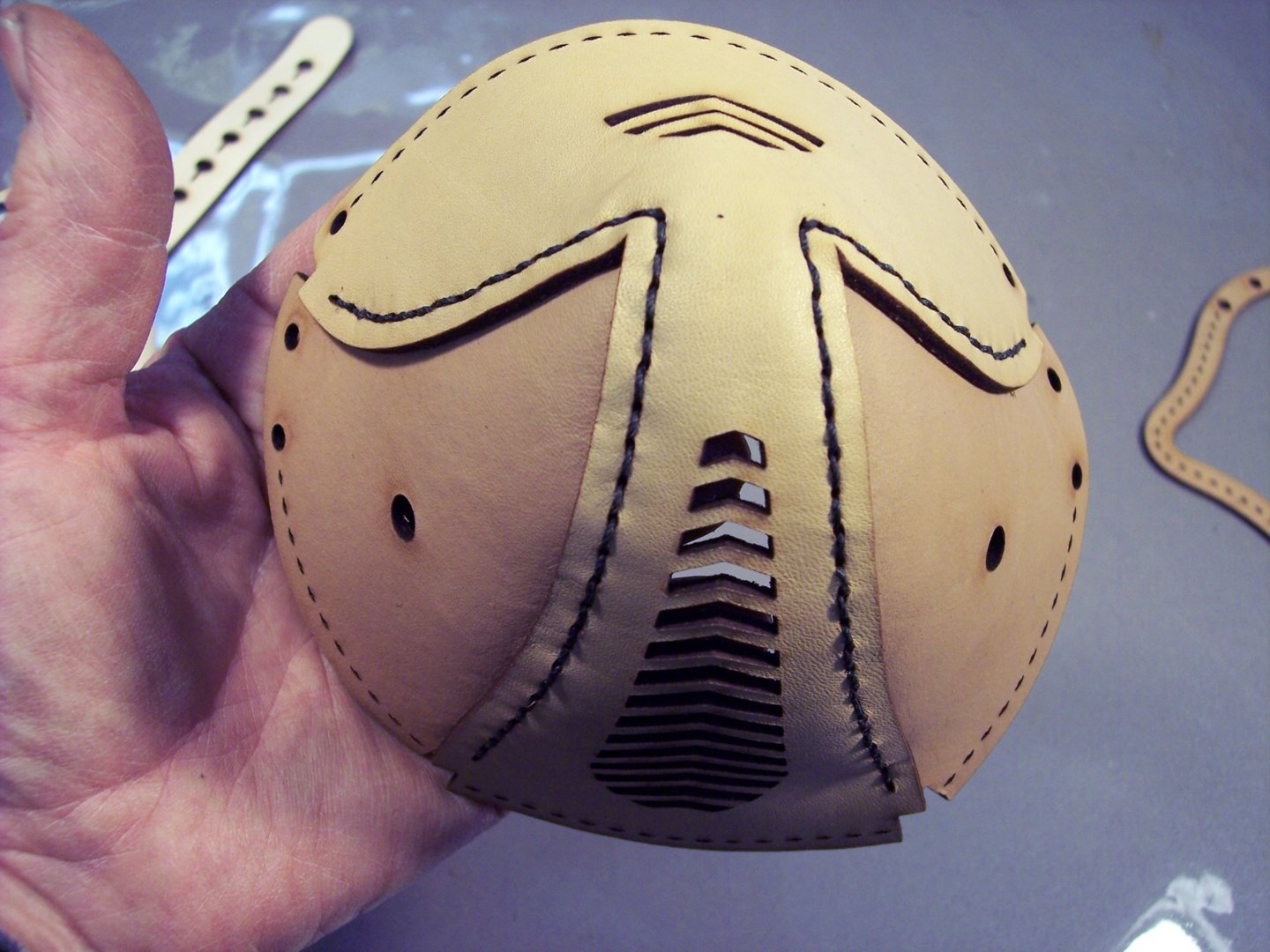 Tom Banwell—Leather and Resin Projects: Ronin: Respirator Gas Mask Tutorial