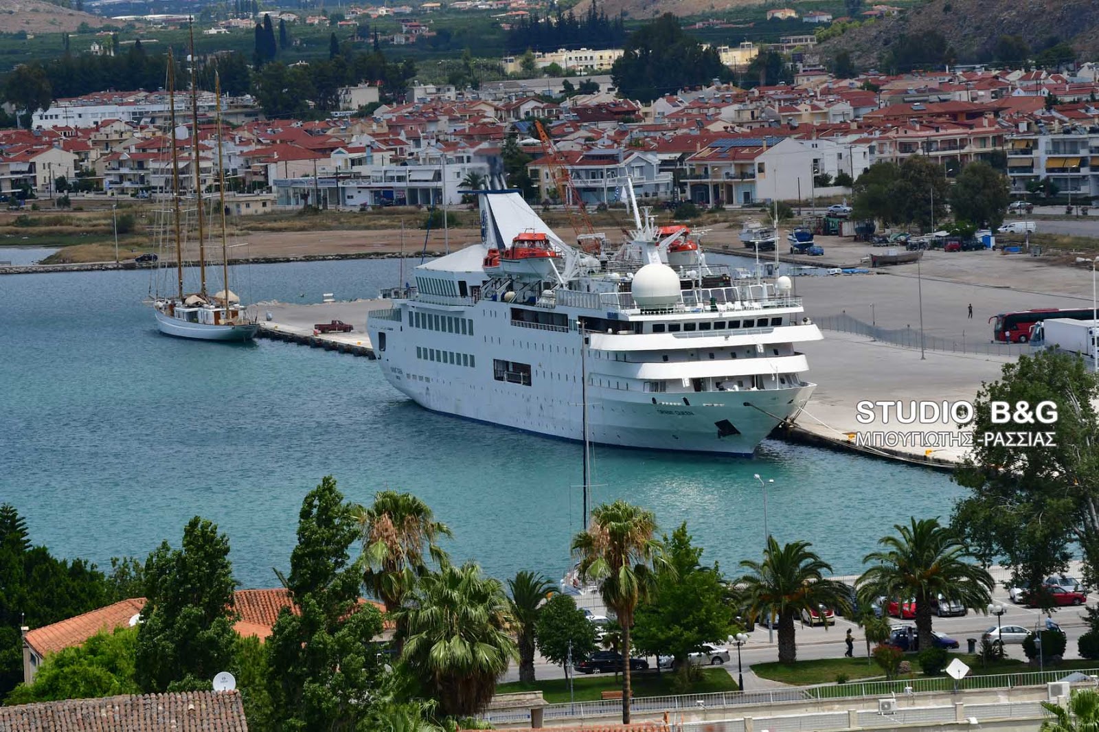 Αργολικός Ποιμήν: ΝΑΥΠΛΙΟ-MED QUEEN-ΕΝΑ ΠΟΛΥΒΡΑΒΕΥΜΕΝΟ ΚΡΟΥΑΖΙΕΡΟΠΛΟΙΟ ...