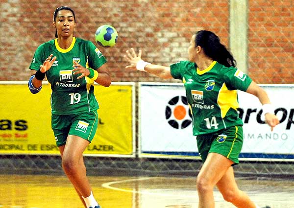 Importantes do Handebol: Movimentos utilizados para a pratica do esporte