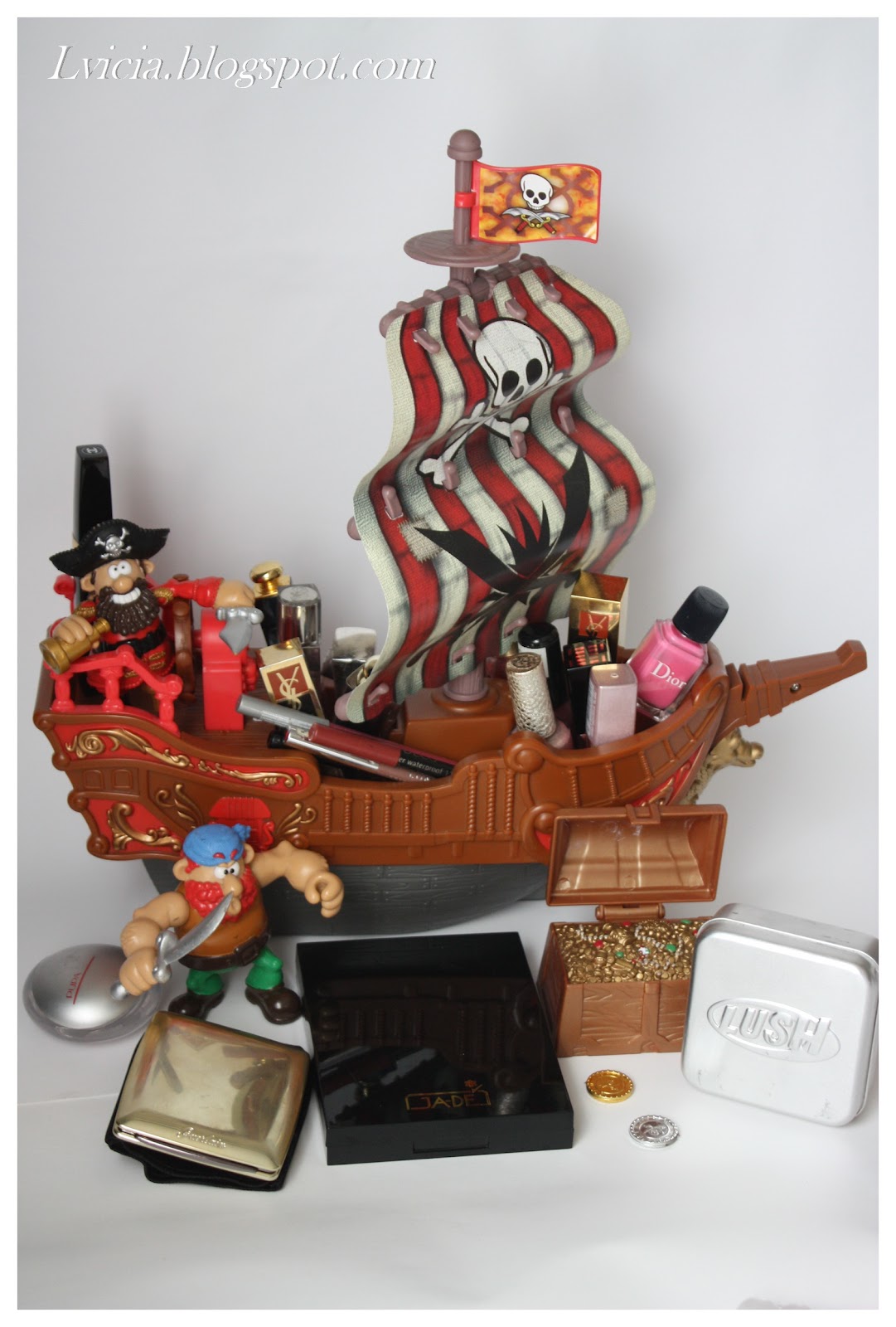 Радуга рукоделия.: Пиратский корабль с сокровищами и процессы)