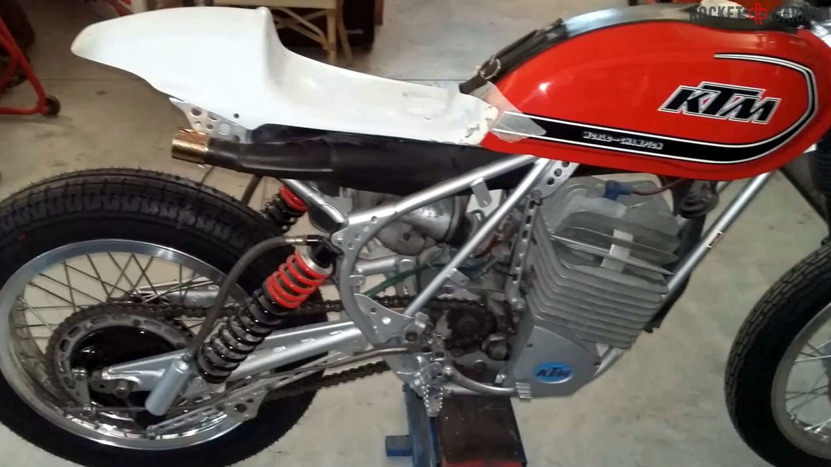 Bike Garage - Ktm Bora 250 Mc5 Cafe Racer - Bike Garage For The Cheetah ...