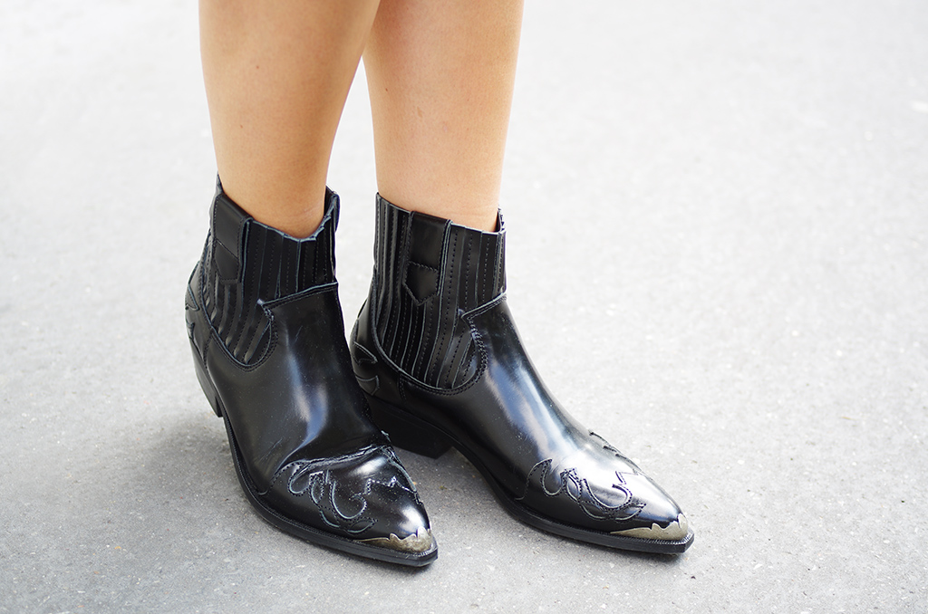 COWBOY PRINCESS | The Deets on E