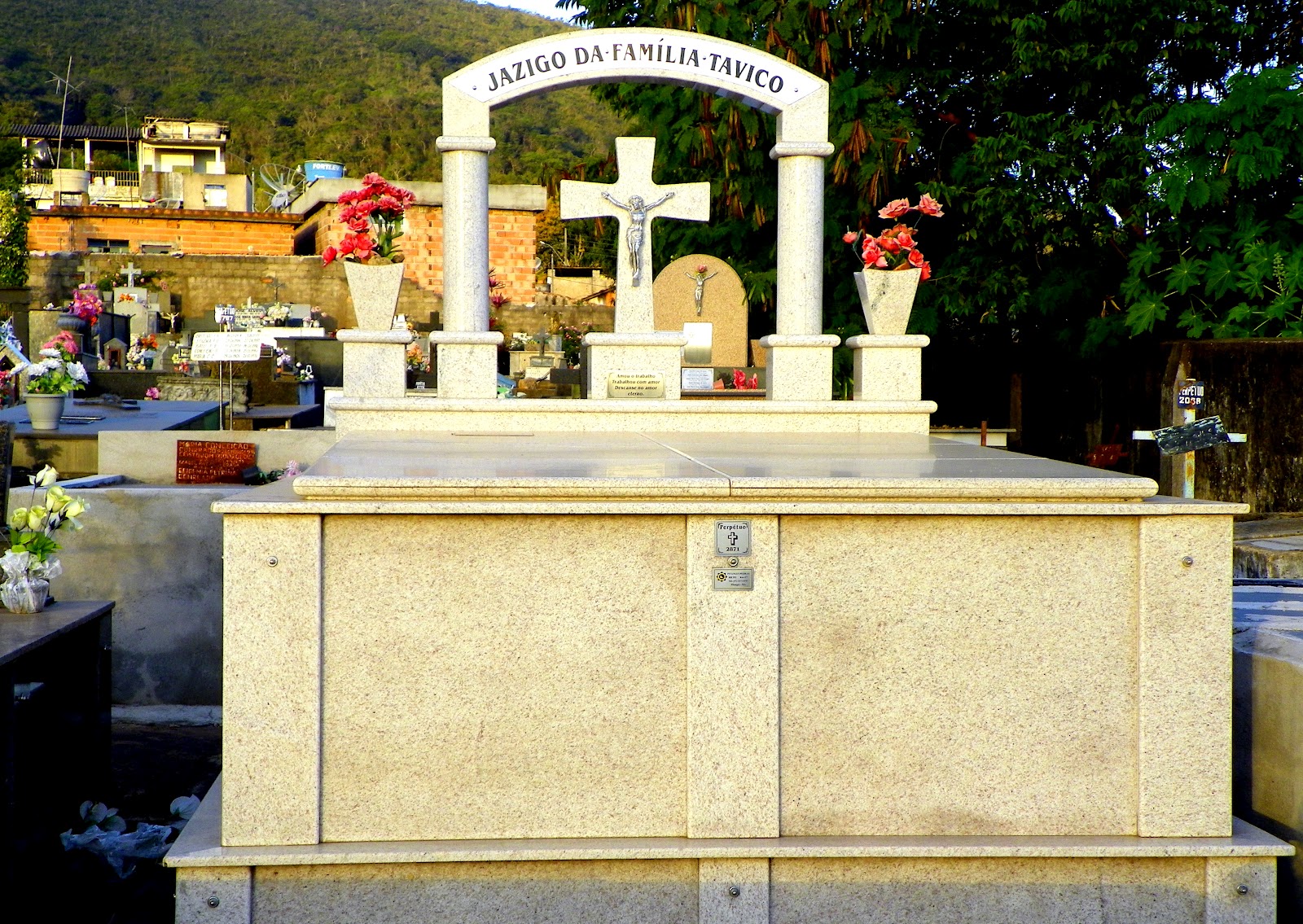 X Construções & Montadora Paixão: Modelos de Túmulos