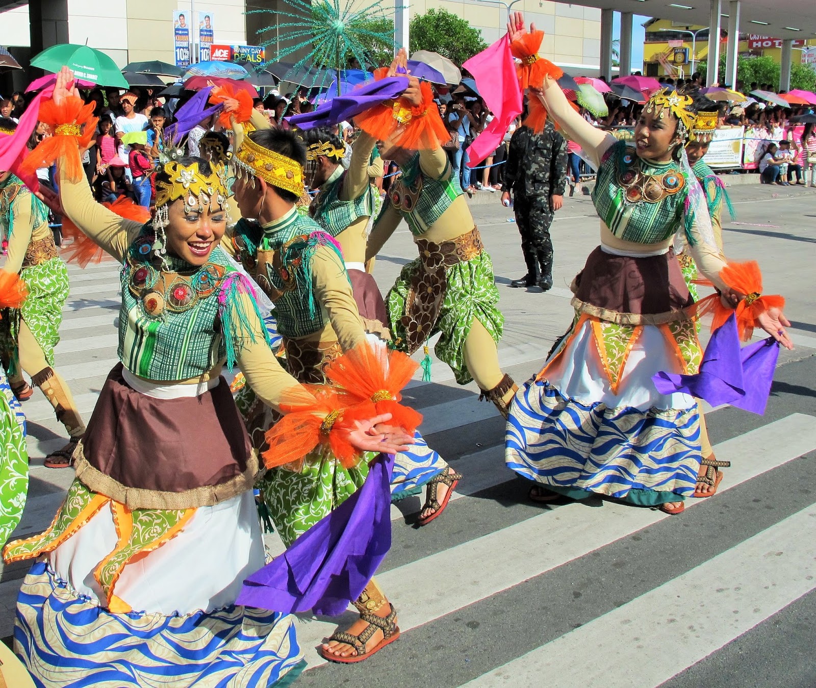 Gridcrosser: Coconut Creativity: Spectacles and Festivity at Quezon’s ...