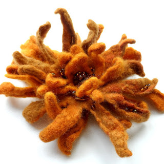 Felters Journey: TUTORIALS - Felting Flowers