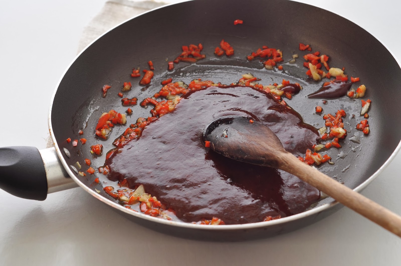 Simple Food: Sticky Sweet Chilli Pork Ribs