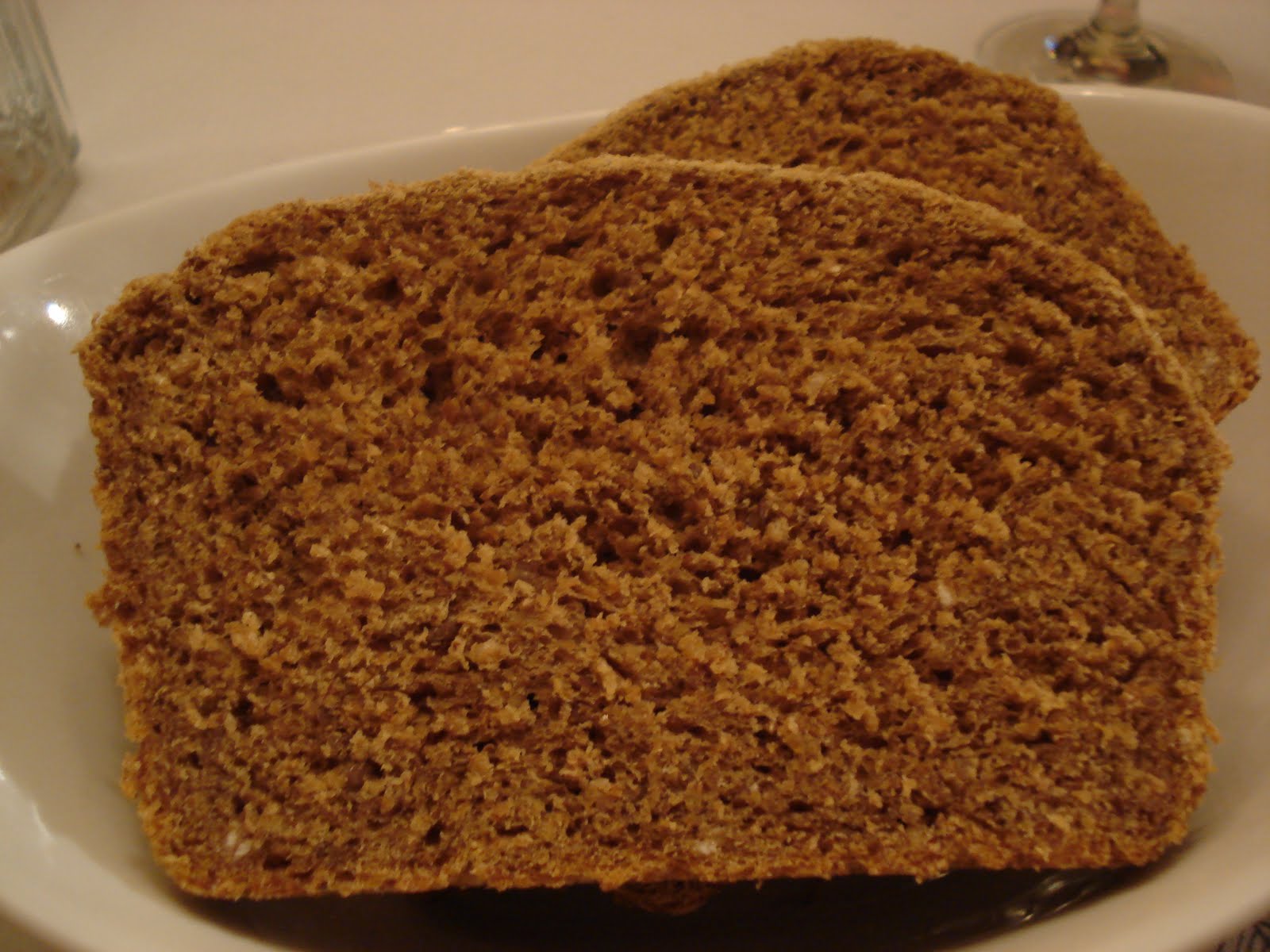 Mennonite Girls Can Cook: Molasses Wheat Bread
