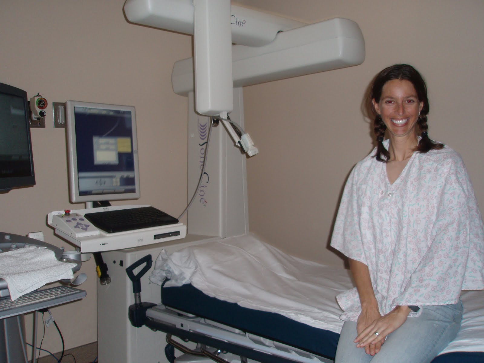 An athlete's account of undergoing breast cancer treatment: Sonocine