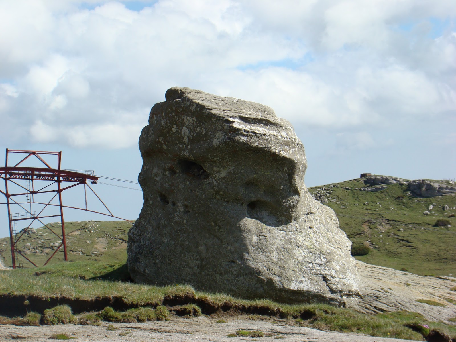 Haihui prin Lume : Muntii Bucegi-Sfinxul-2216m