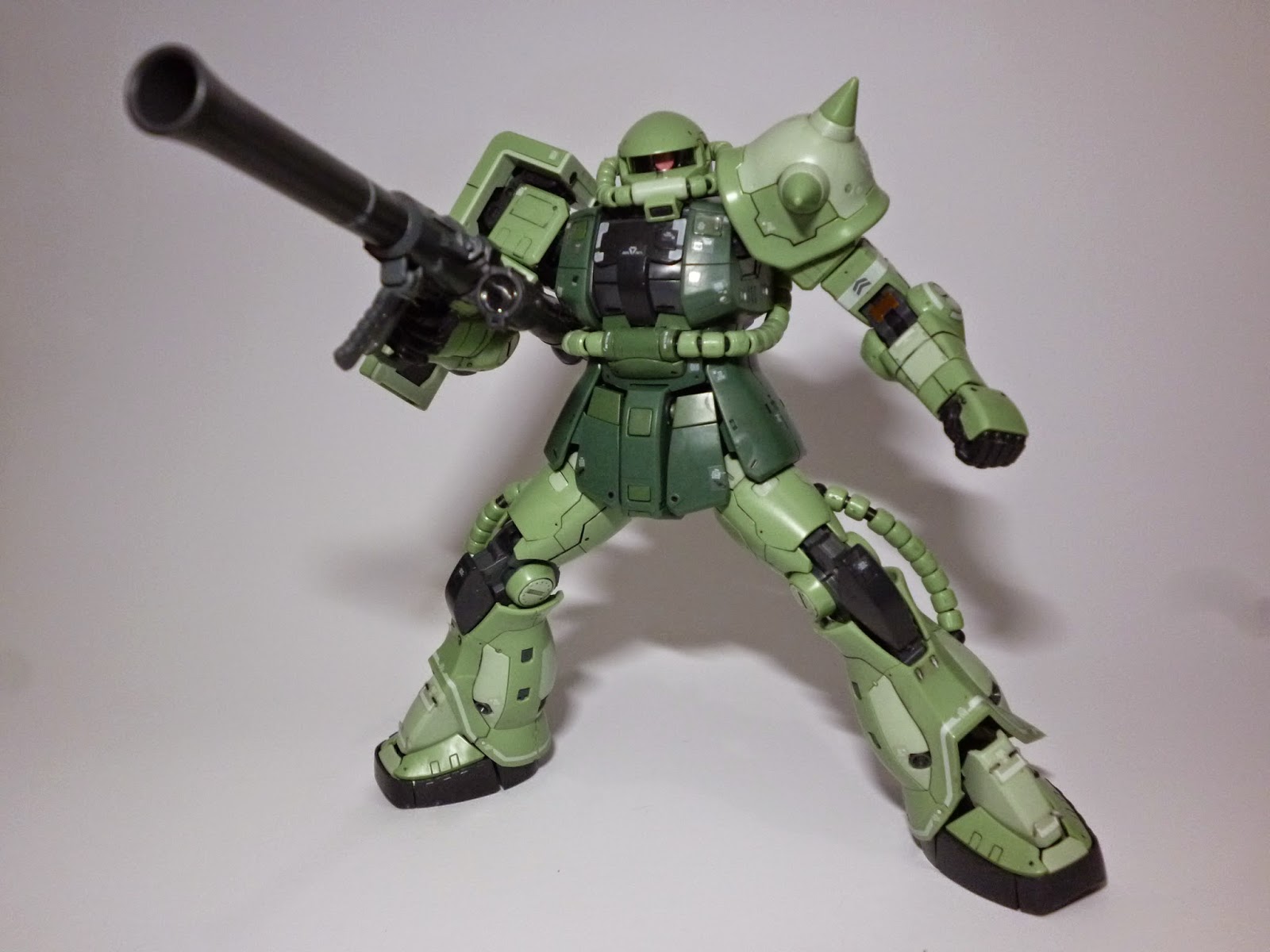 Sketsa Langit: Gunpla #23 - RG Zaku II Review
