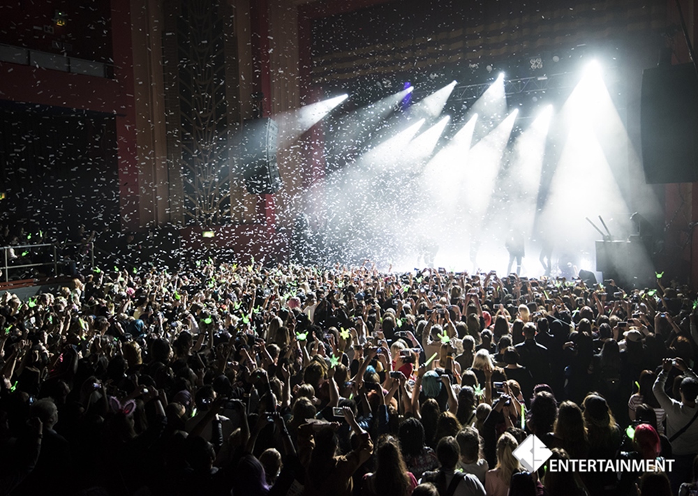 BYS: [NAVER] BAP LOE 2016 Europe Awake Photos Part 1