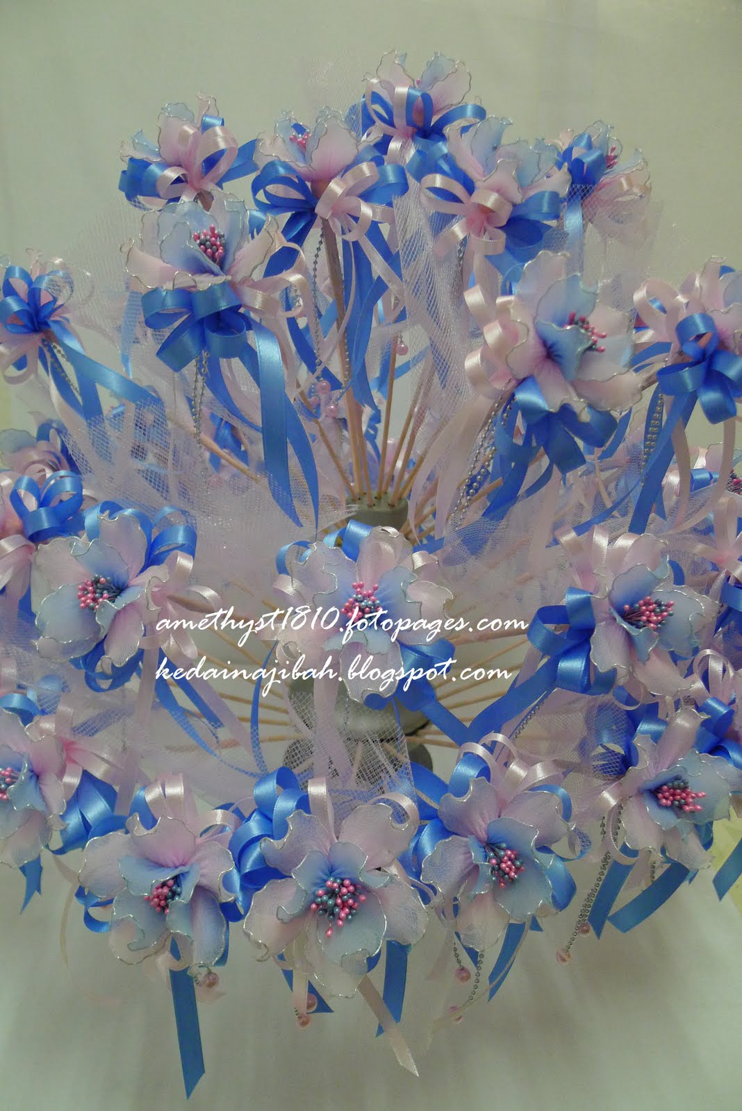 Kedai Najibah: Bunga pahar stokin baby blue & light pink