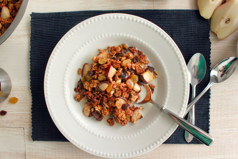 Annie's City Kitchen: Pumpkin Seed and Pear Granola