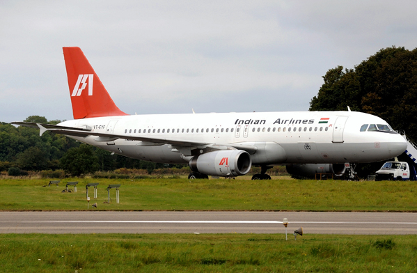 World Tour And Travel Guide: Flights - Enjoy with Indian Airlines