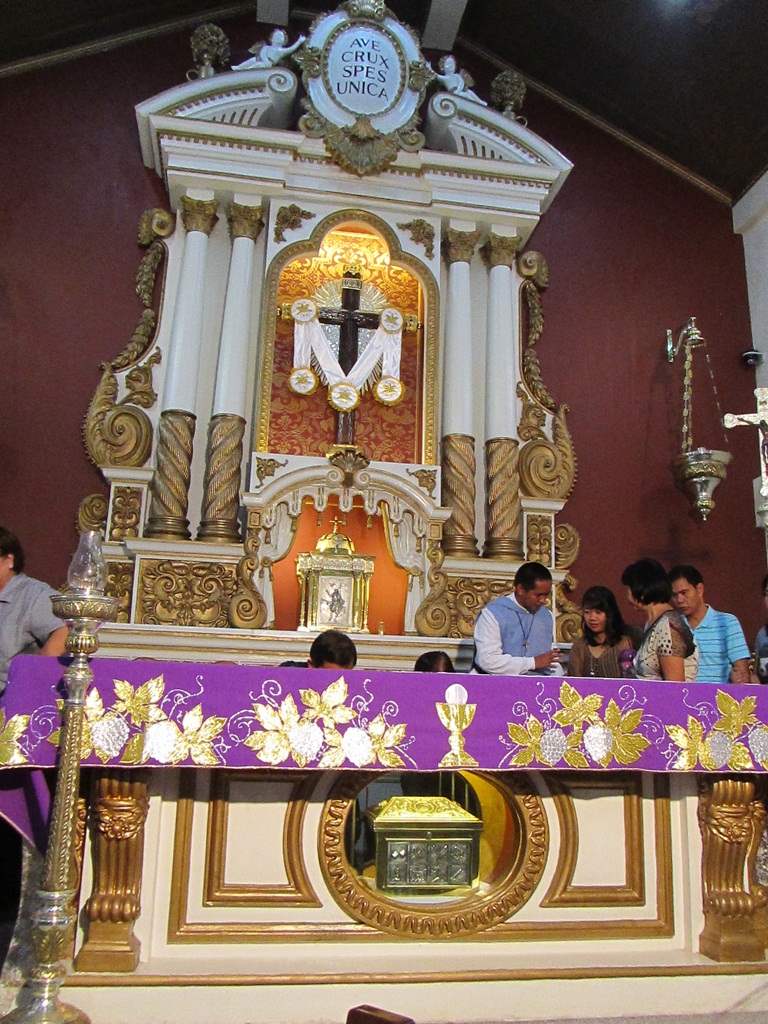 The Quaint Traveler: Monasterio De Talac (Tarlac Monastery)