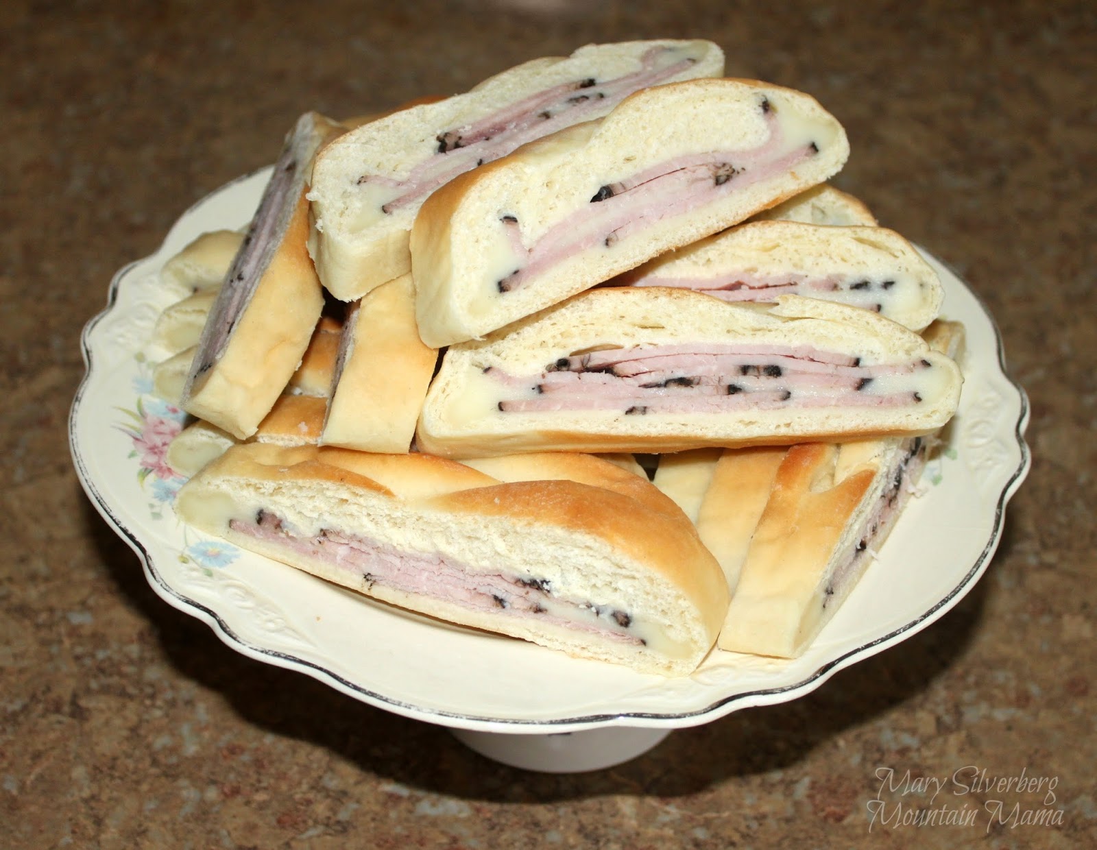 Mountain Mama: Braided Stromboli (Sandwiches)