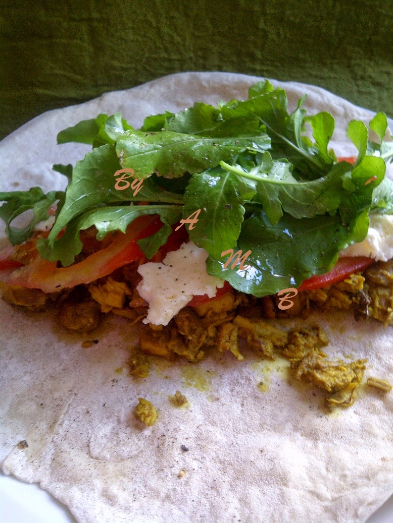 Roll de Pollo al Curry y Rúcula