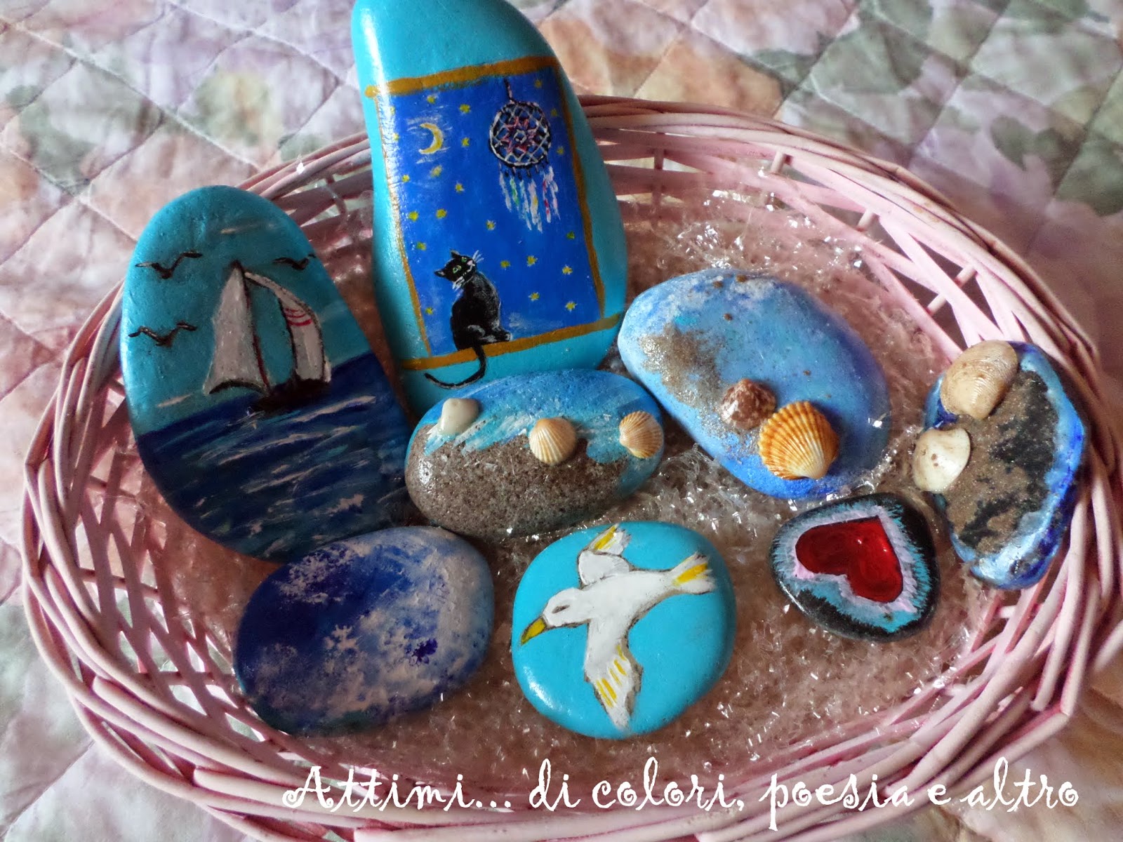 Attimi... di colori, poesia e altro: Sassi di mare...