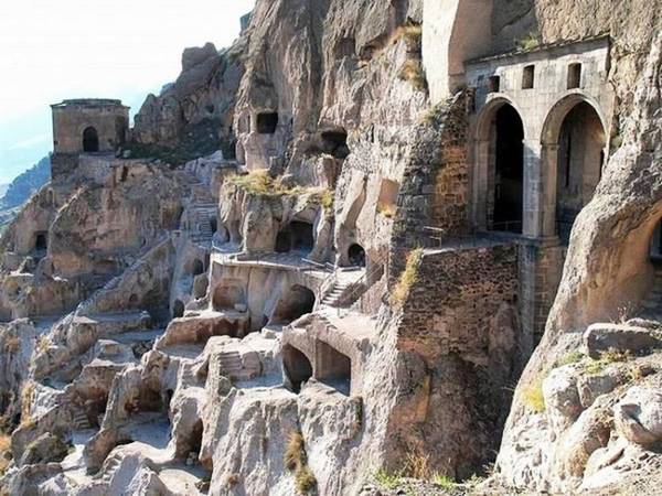 wOndor.blogspot.com: Amazing Architectural Caves Complex (16 pics)