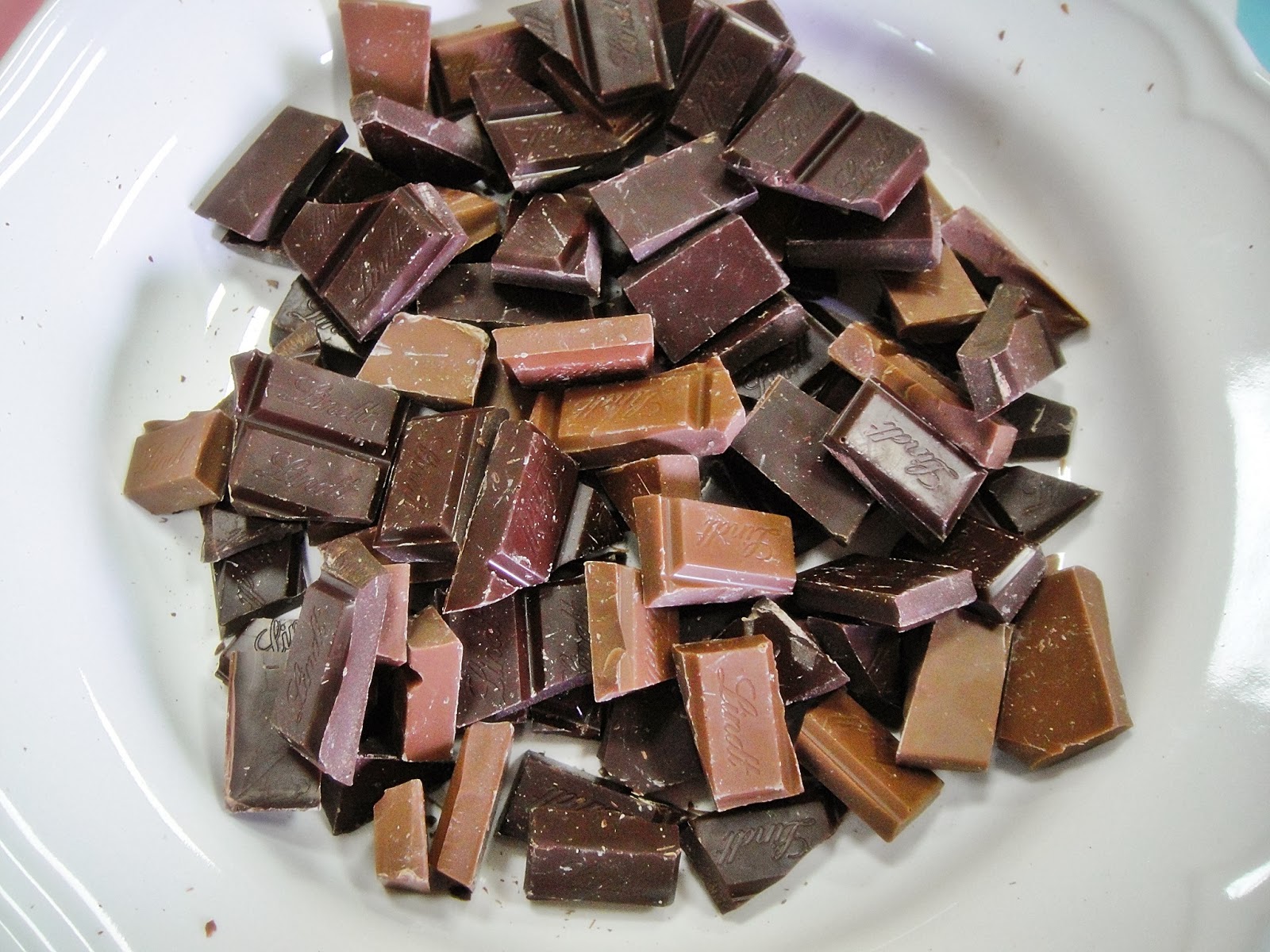 Maryam's Culinary Wonders: 554. Rahash Chocolates