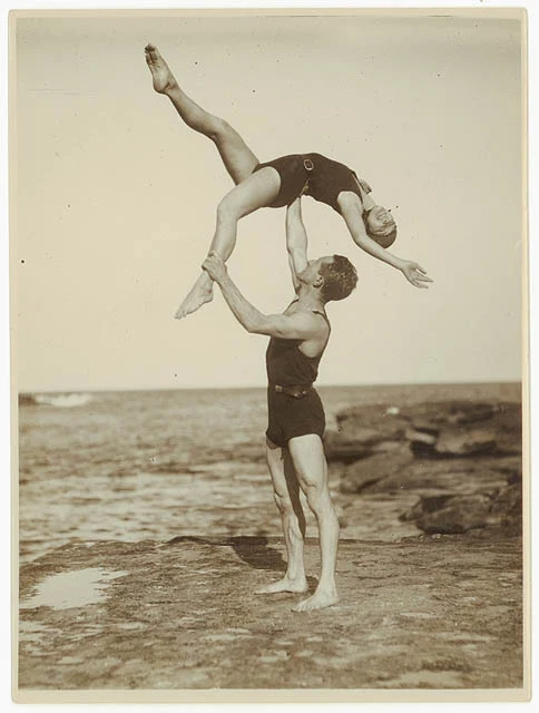 Funny Photos of Beach's Life in Australia in the Past ~ Vintage Everyday