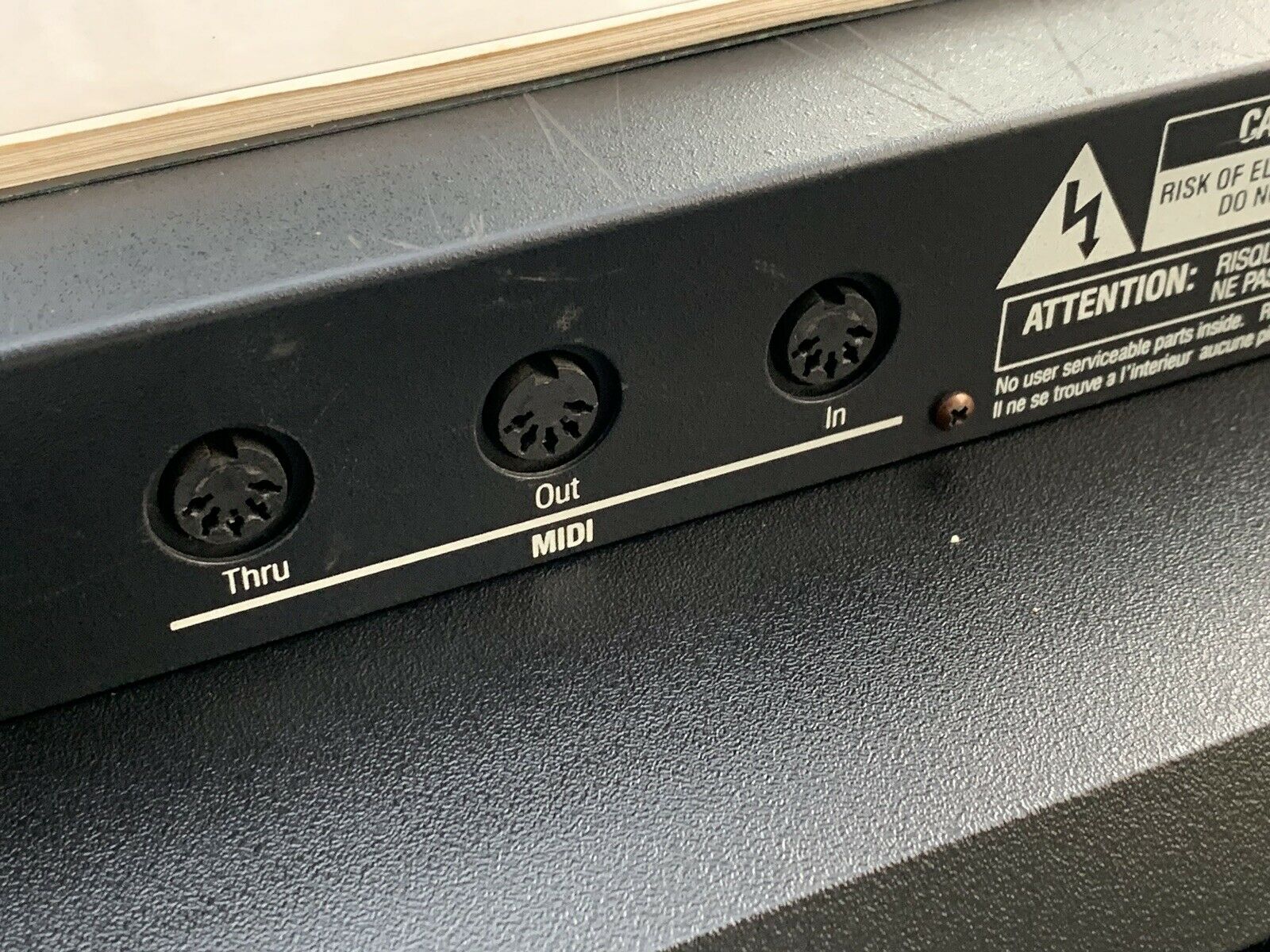 MATRIXSYNTH: Oberheim Matrix 1000 SN I890315