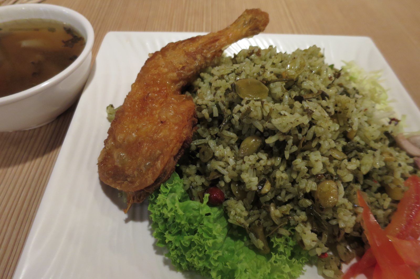 Small Potatoes Make The Steak Look Bigger: Inle Myanmar Restaurant ...