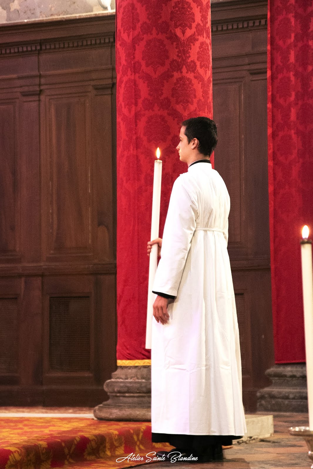 Ceremonial Variations of the Solemn Mass in the Rite of Lyon ...