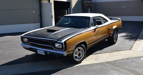 TENTH ANNIVERSARY MCACN SHOW SET TO OPEN SATURDAY, NOVEMBER 17!