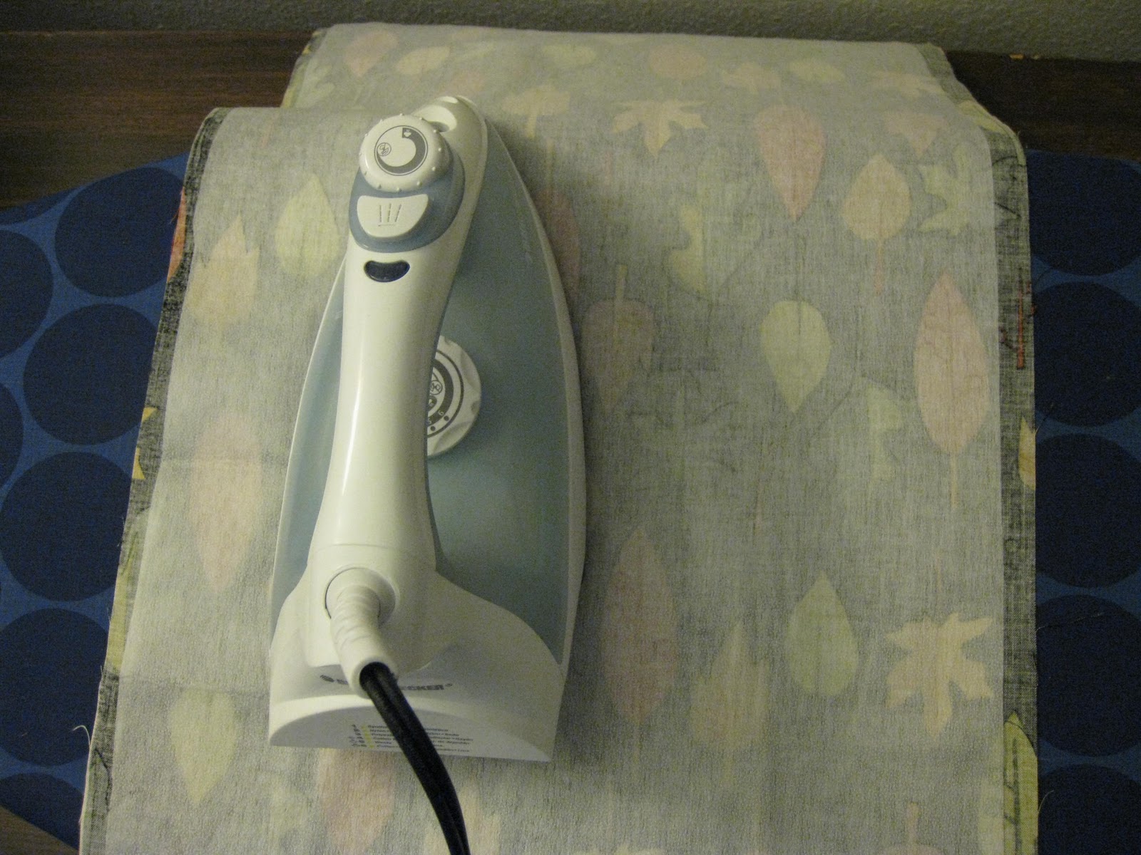 Crafty & Sassy: Fall Table Runner