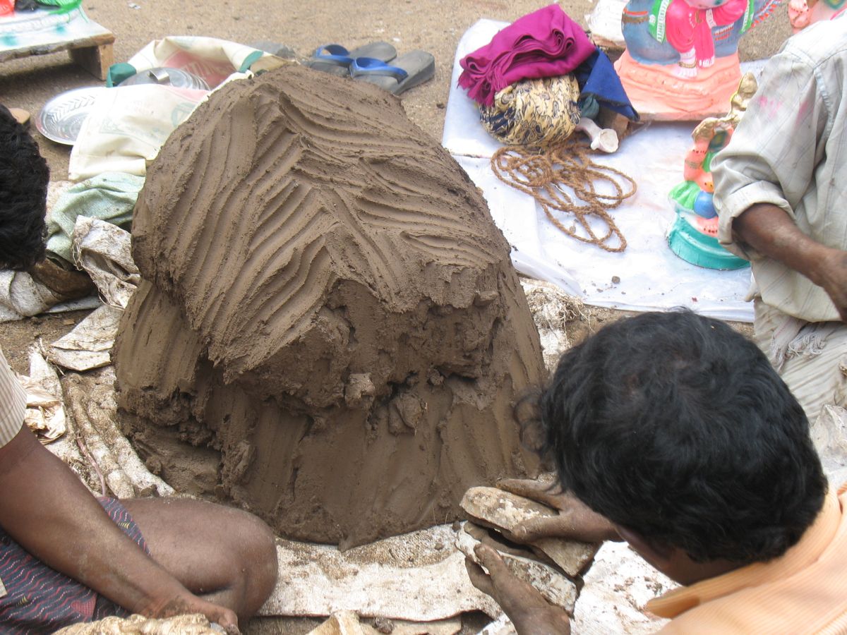 Nice Clay Ganesha Idols - ARUNACHALA GRACE