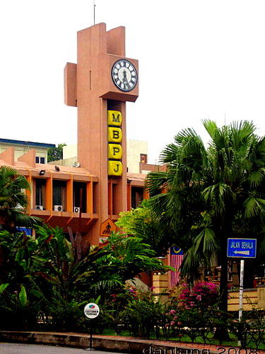 Post 5 - Menara Jam di Malaysia... - Relaks Minda