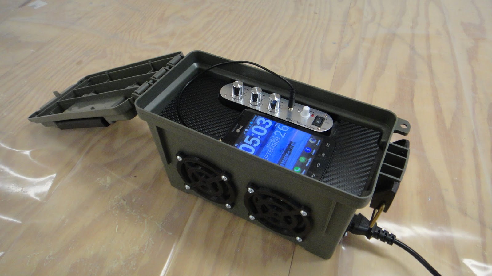 The Tinkers Workshop: Mini Boom Box Project!