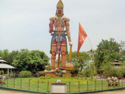 Raman's: THE TALLEST STATUES OF HANUMAN ALL OVER THE INDI