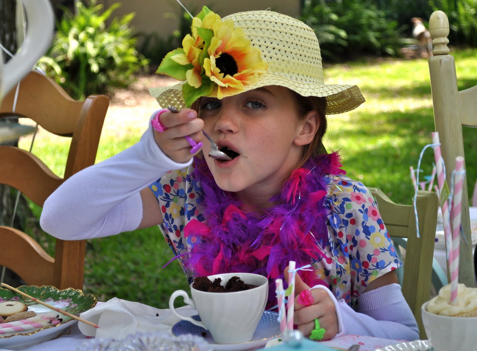 ewe hooo!: A Delightful Doll Tea Party!