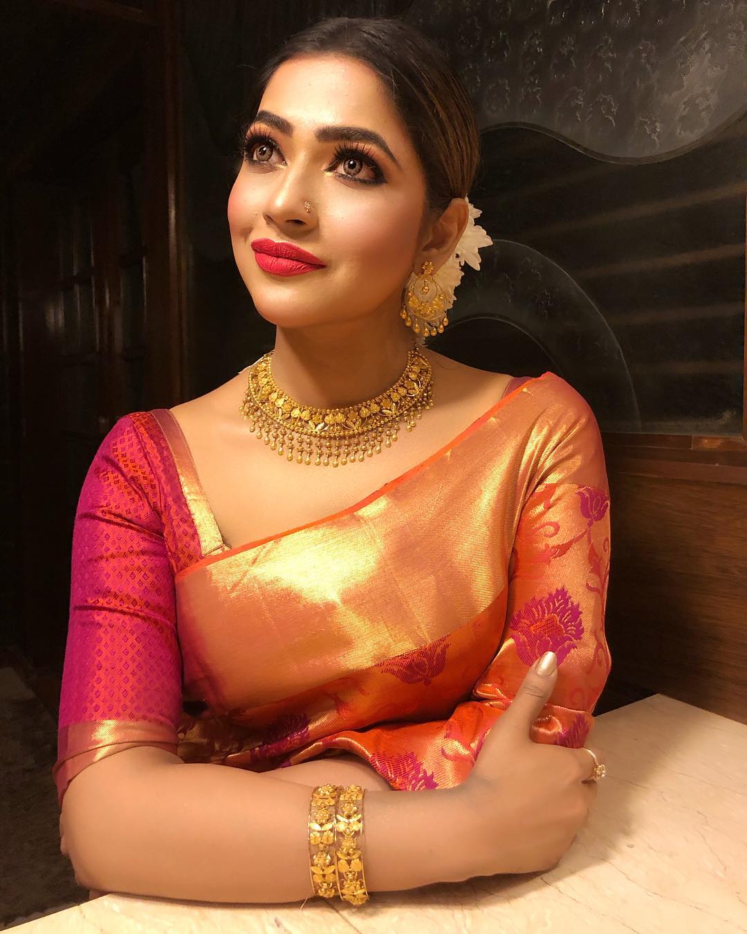 Bangladeshi Actress Azmeri Haque Badhon | Bangladeshi Model Azmeri ...